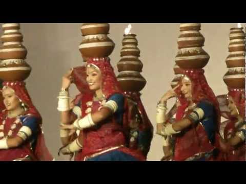 "Chirmi"-The ultimate Rajasthani folk dance | DanceUs.org