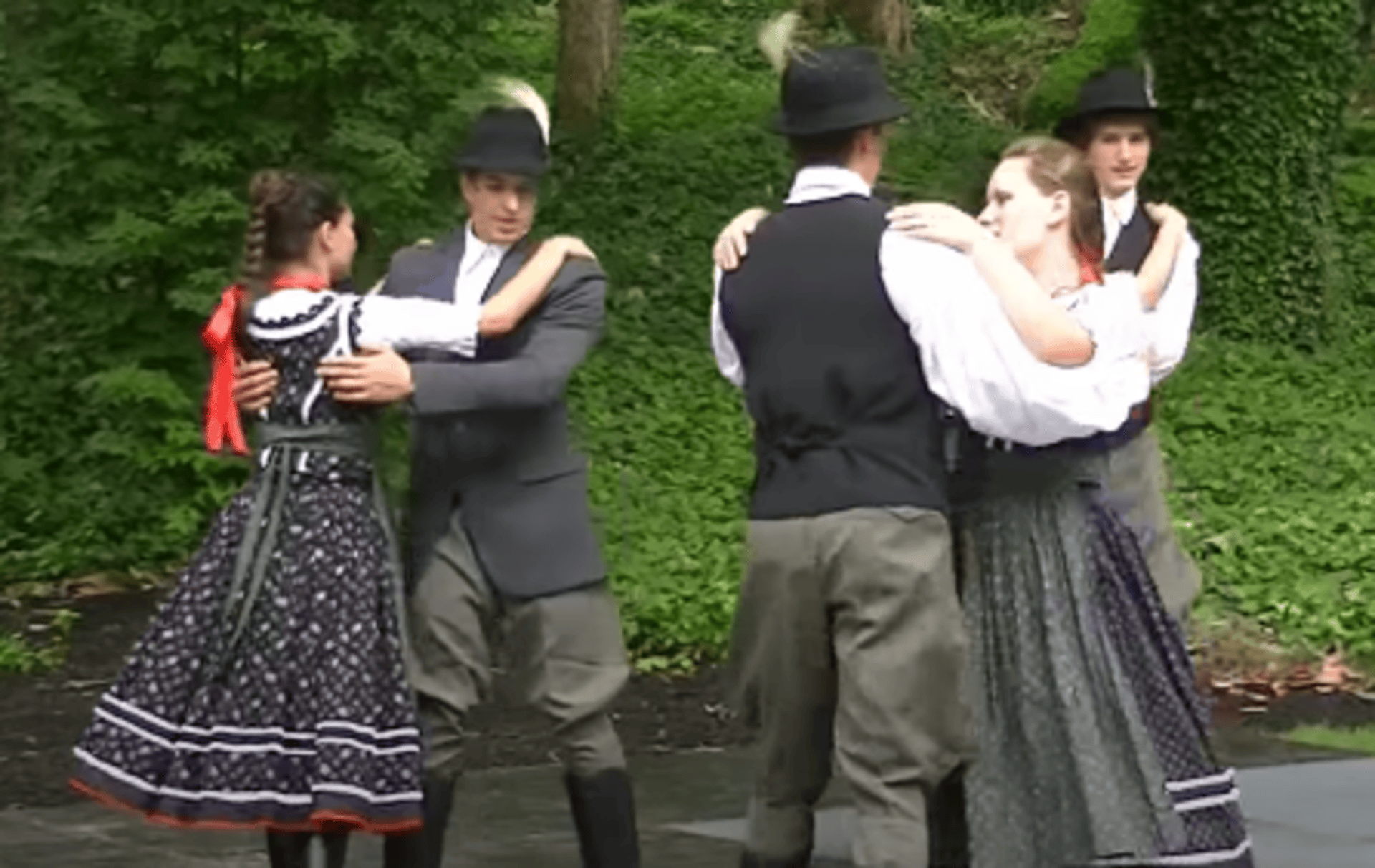 Csardas dance in Hungary: Origin, History, Costumes, Style, Technique ...