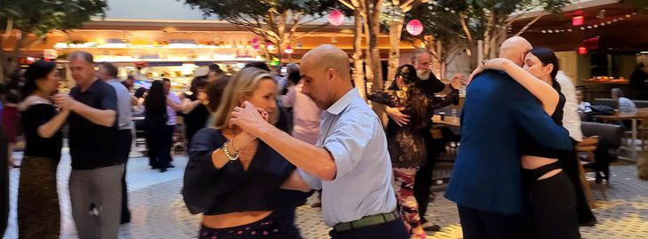 Casa De Tango At Stuyvesant Square Park At 15th Street, & 2nd Avenue I ...