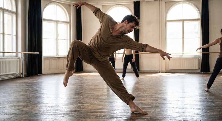 Contemporary Dance Class - Houston, TX | DanceUs.org