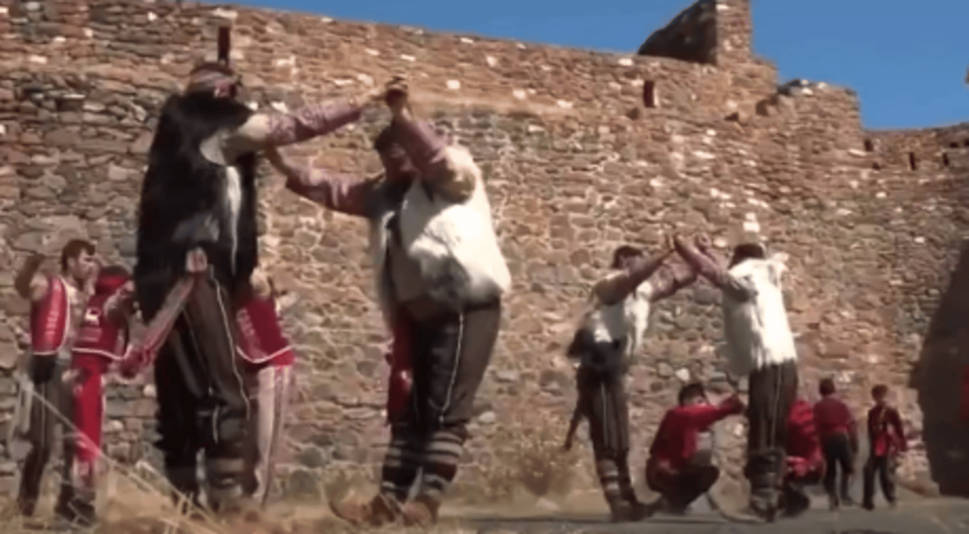 Yarkhushta dance in Armenia: Origin, History, Costumes, Style | DanceUs.org