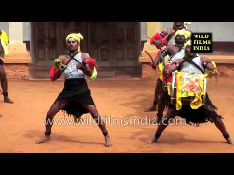 Dollu Kunitha - Folk dance of Karnataka | DanceUs.org