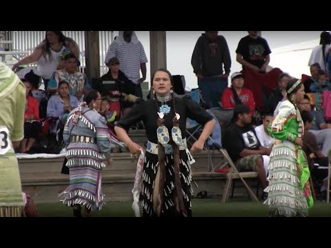 Ojibwe jingle dresses from past to present | DanceUs.org