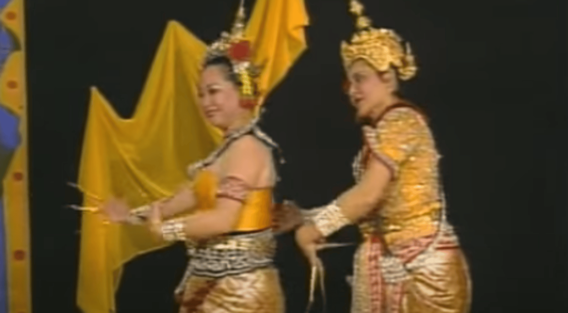 Lakhon Chatri dance in Thailand: Origin, History, Costumes, Style ...