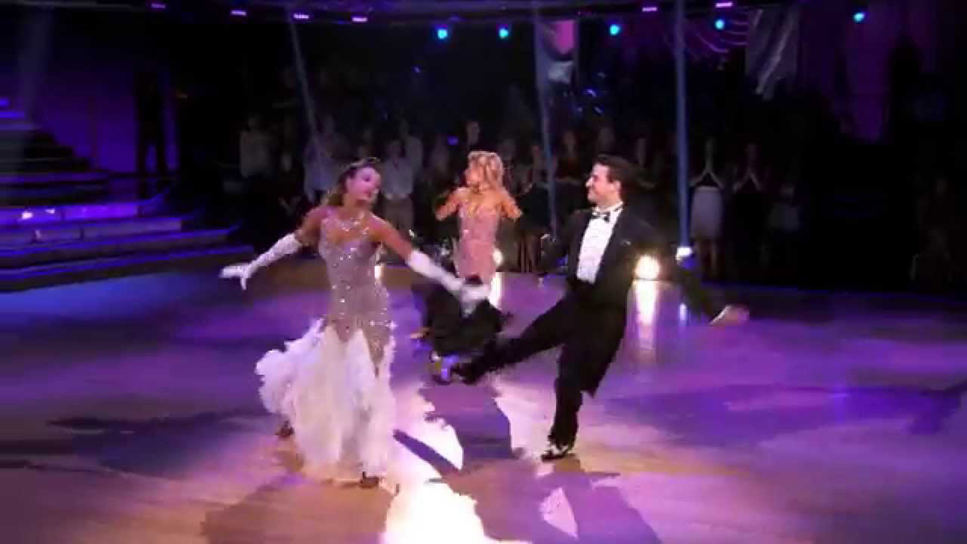 Foxtrot 101: A Complete Guide to the History, Styles & Music of the ...