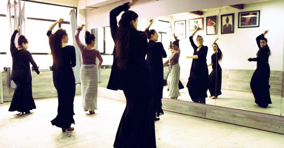How to Find the Best Flamenco Instructor: A Beginner's Guide - Learn ...